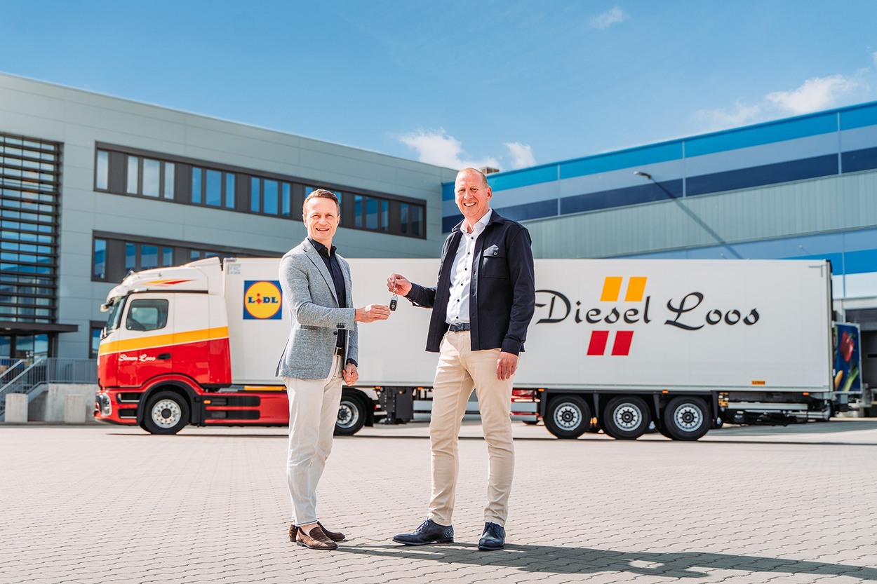 Simon Loos start met inzet eActros 600 bij Lidl